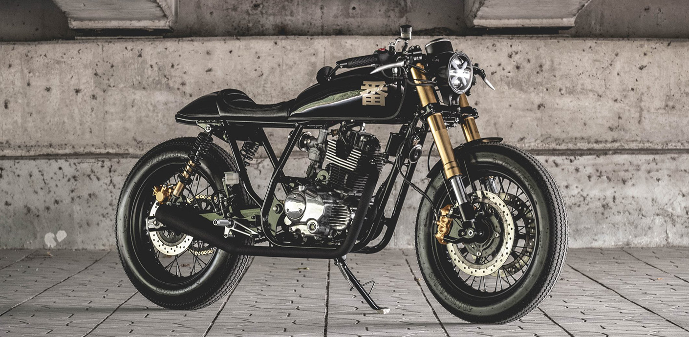 le Cafe Racer Stallions Makina 250cc The King's Man par ZEUS CUSTOM
