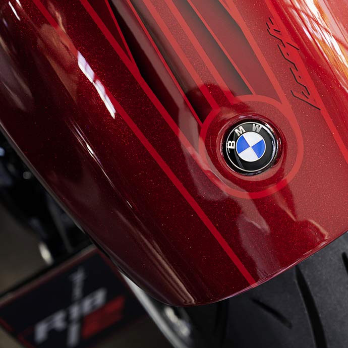 Concept BMW R18/2 : le cruiser dans le rouge