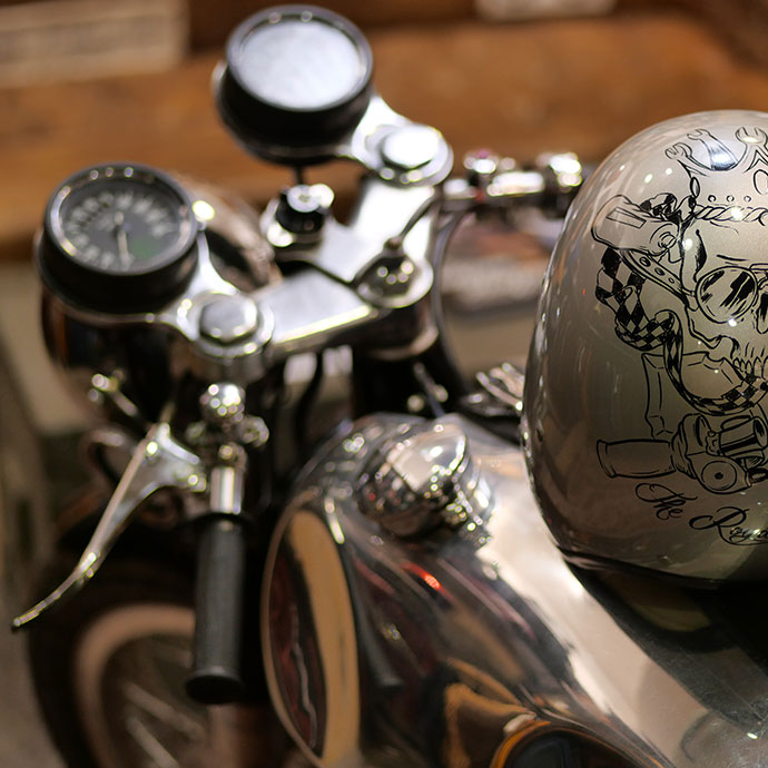 The Royal Racer Lyon, la boutique phare de l'enseigne sur Lyon, un ...