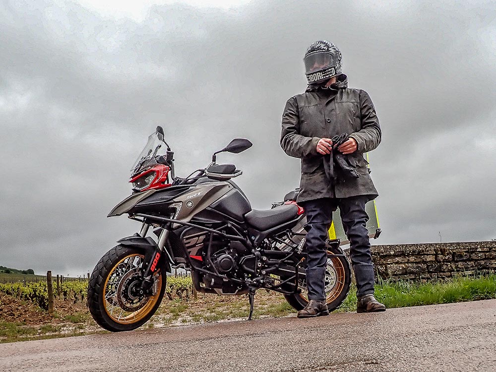 QJ Motor SRT 800 SX Touring - Le test