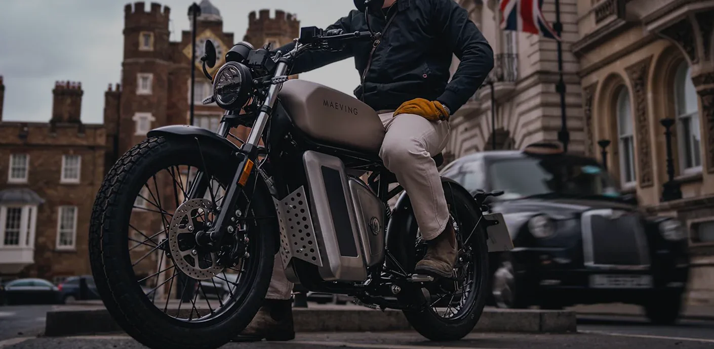 La moto électrique 14es 25cc Maeving RM1